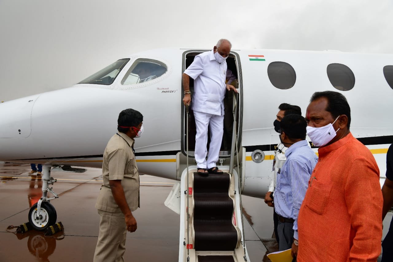 Chief Minister BS Yediyurappa arrived at the Ballari Jindal airport ... Chief Minister BS Yediyurappa arrived at the Ballari Jindal airport ...