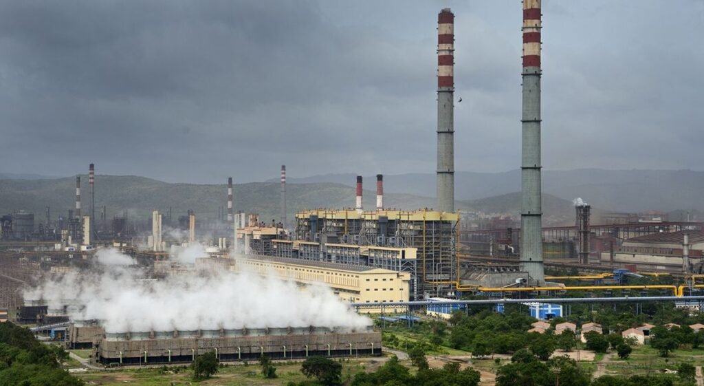 JSW Responds to Government's warning to retain the promised oxygen ...