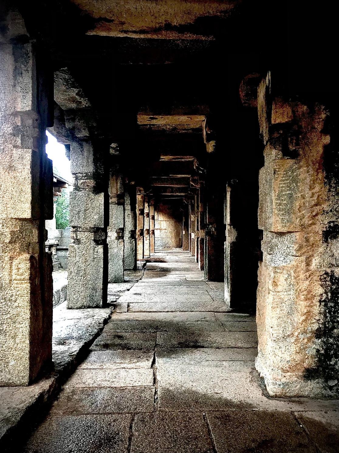 Audience Hall:- Hampi Archaeological Ruins - hospet.online